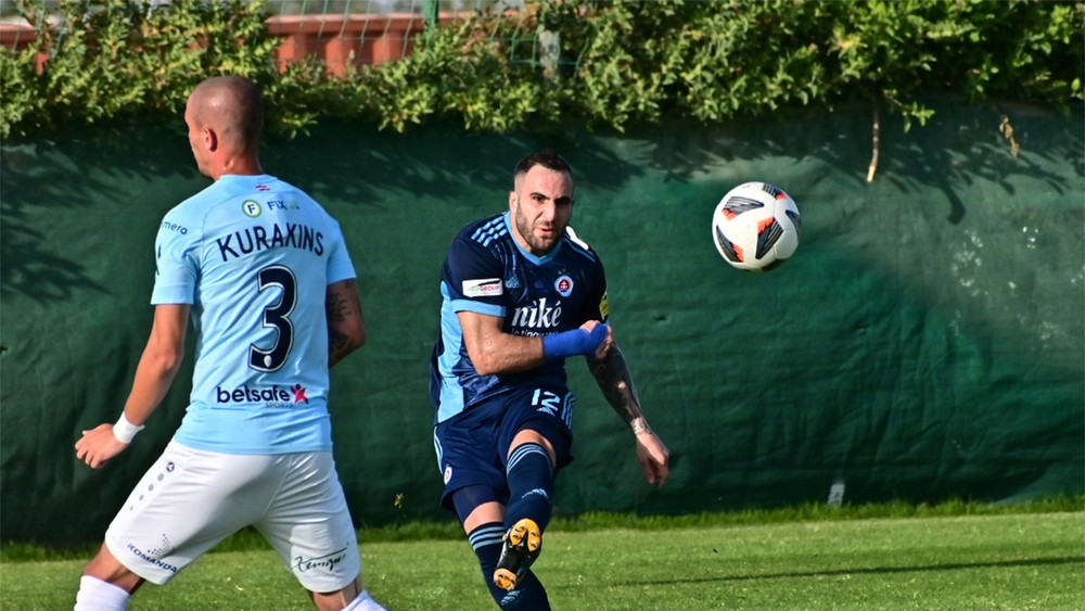 Futbal: ŠK Slovan Bratislava zvíťazil nad FC Universitatea Kluž 3:0 ...