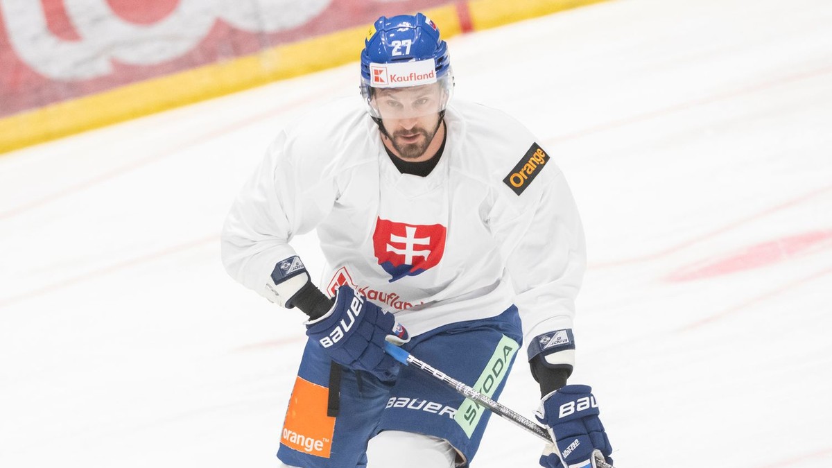 MS v hokeji 2024: Marek Hrivík je zranený, stihne šampionát? | SPORTNET