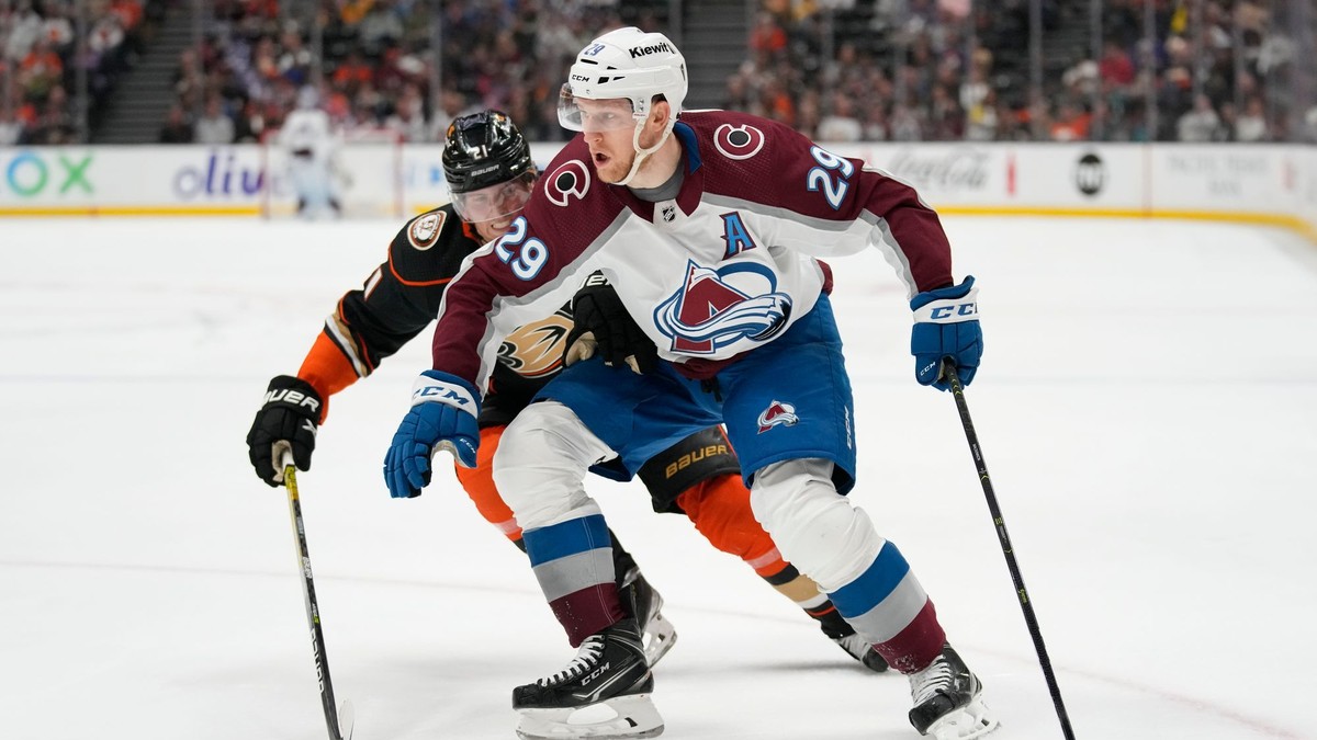 NHL: Hráčmi týždňa sa stali Nathan MacKinnon, Jordan eberle a Alex Lyon ...