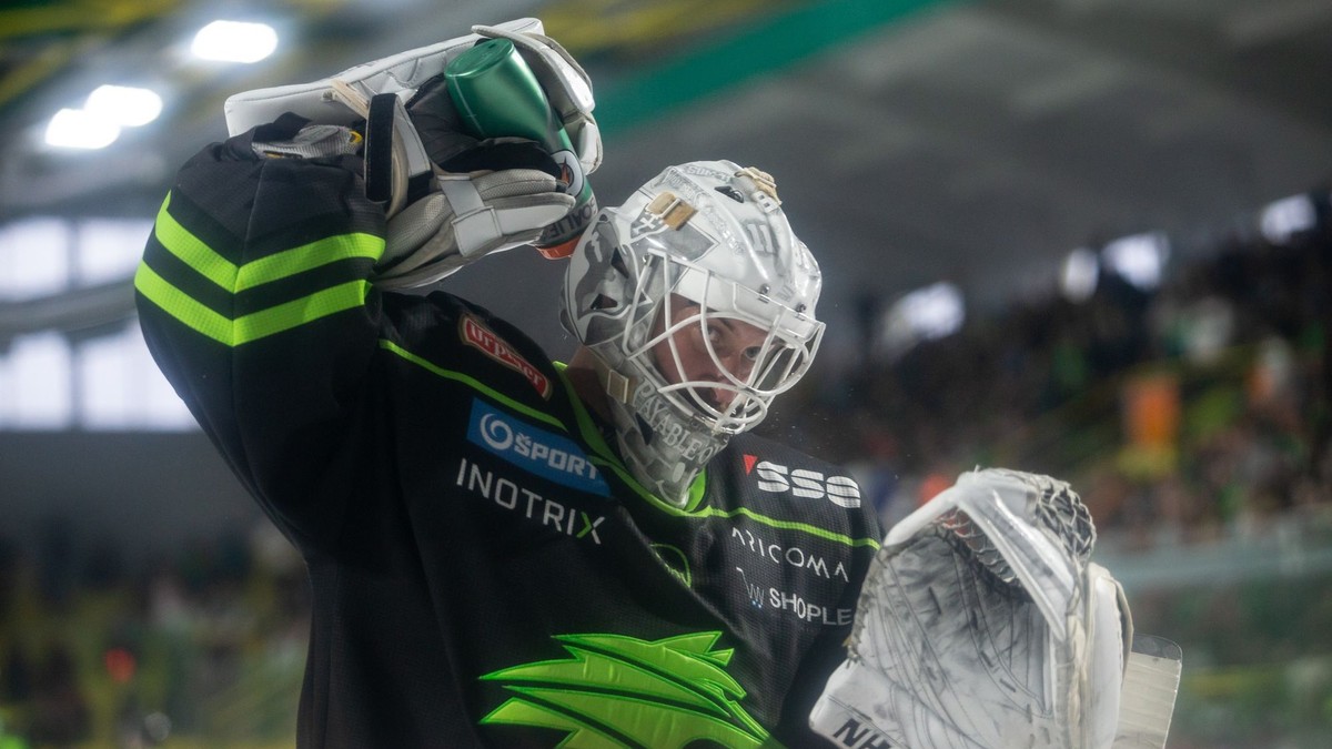 Slovenský brankár Michal Valent podpísal zmluvu s Duklou Trenčín | SPORTNET