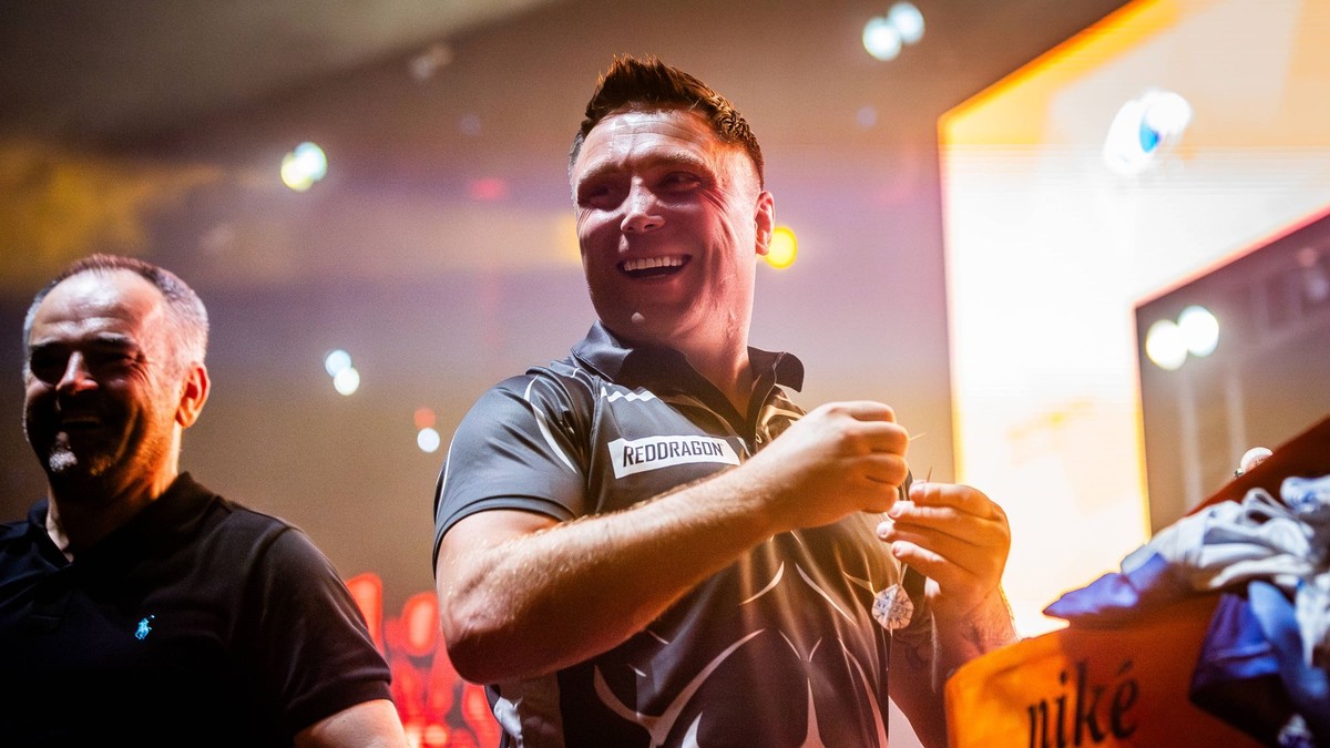 Šípky: Gerwyn Price hodil v Aberdeene deviatku, vyhral Nathan Aspinall ...