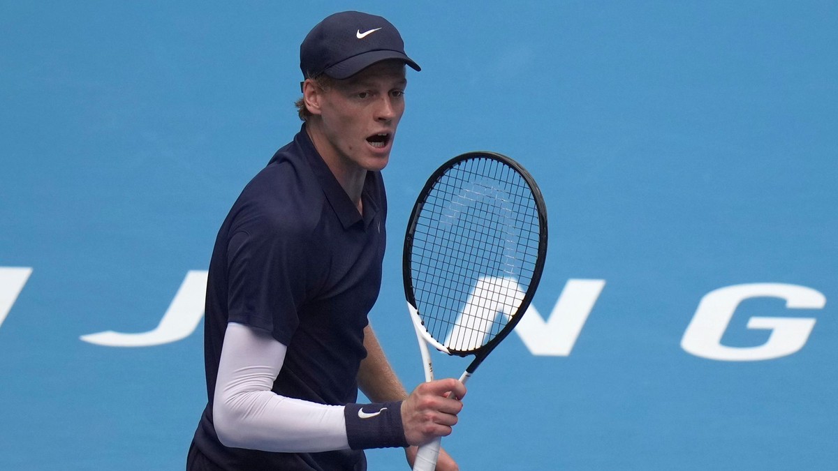 ATP Šanghaj: Jannik Sinner v Šanghaji ledva kráčal, Djokovič zvracal ...