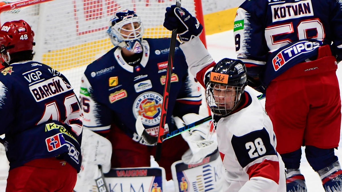 HC Slovan vyhral nad HKM Zvolen, skóroval mladík Šotek i čerstvý otec ...