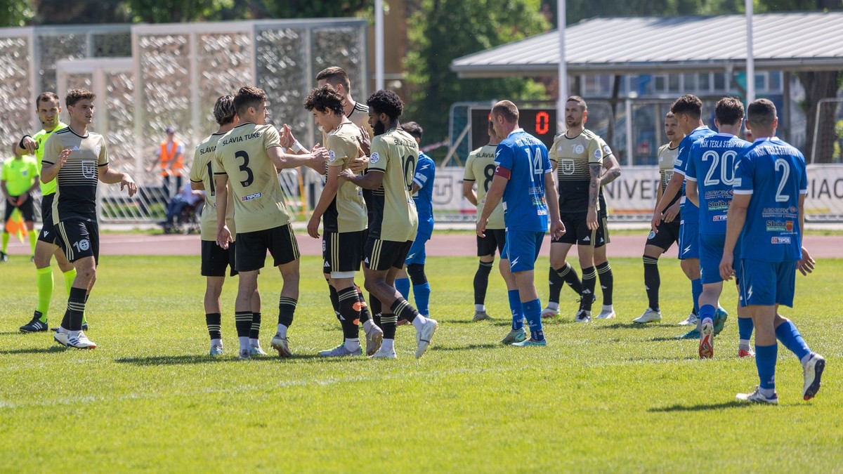 TIPOS III. LIGA VÝCHOD – Sláviu delia od postupu tri víťazstvá, Snina po obrate na druhom mieste ...