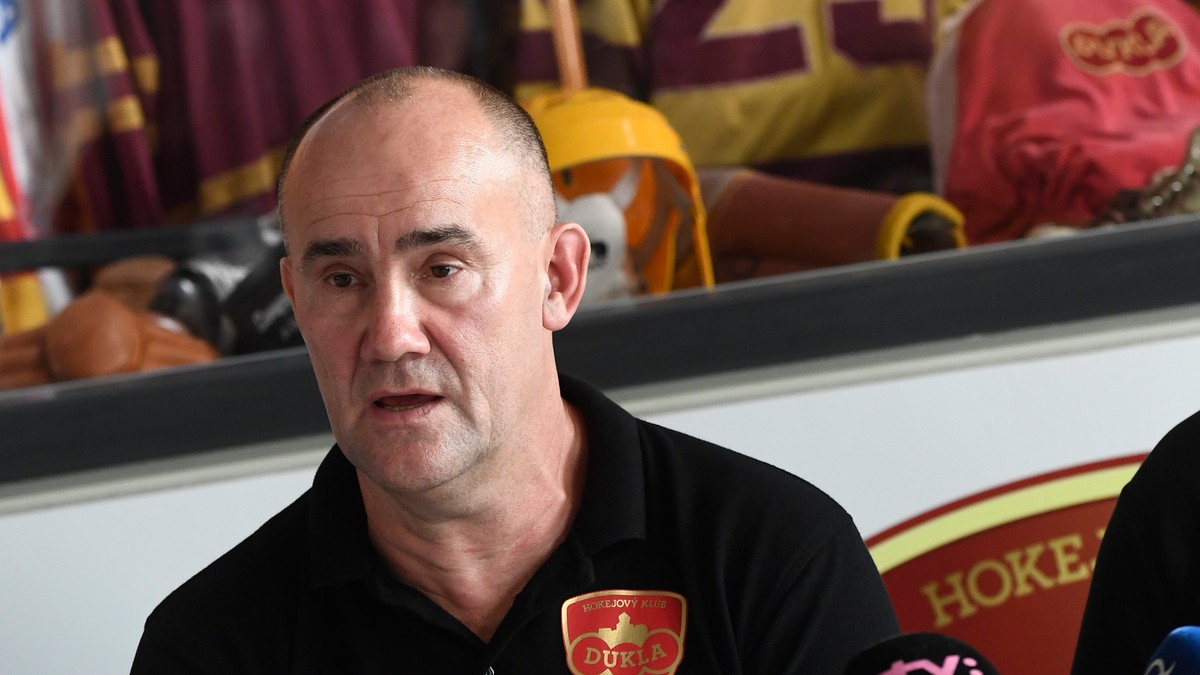 Tipos extraliga: Miloš Radosa skončil vo vedení HK Dukla Trenčin | SPORTNET