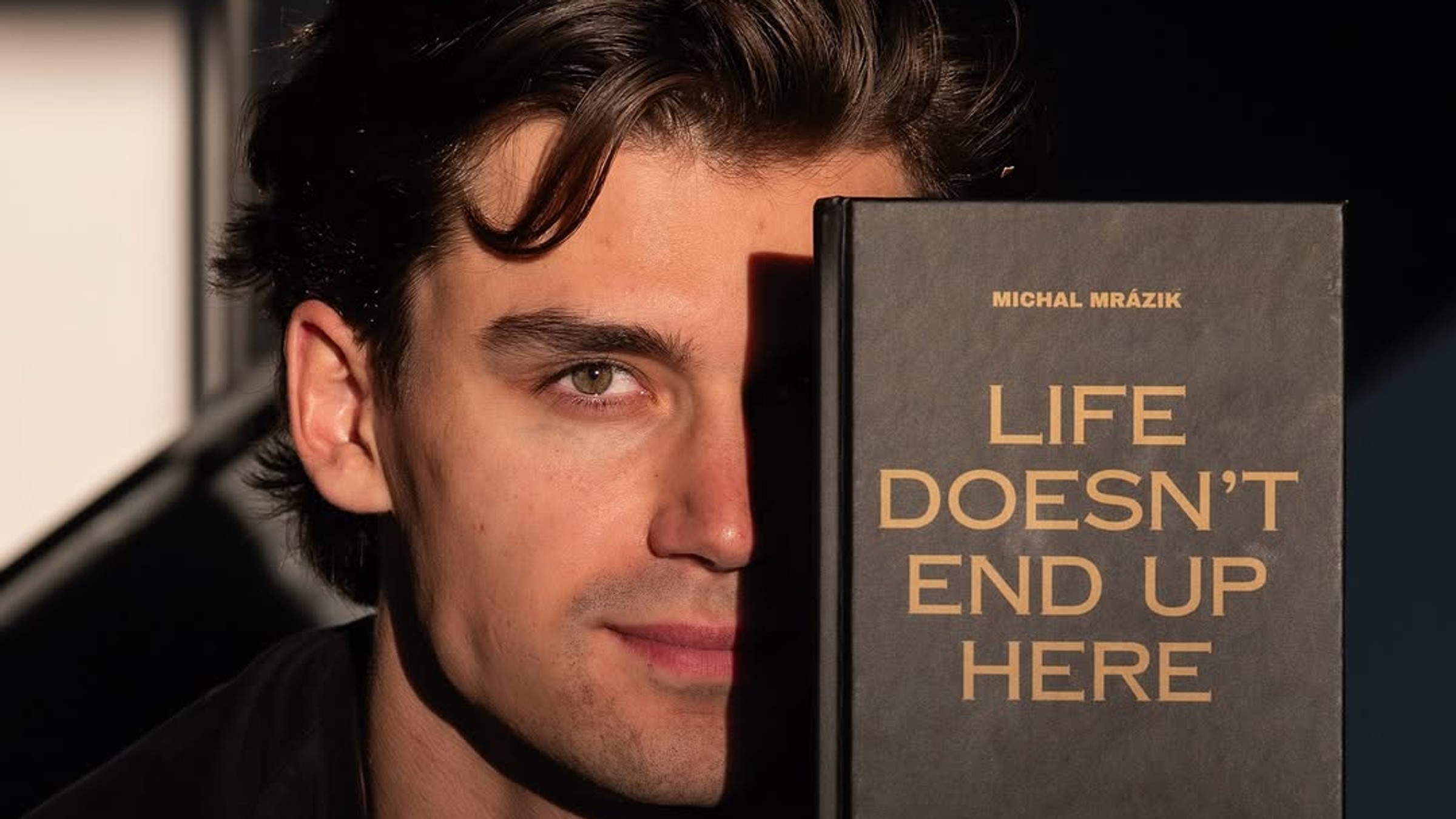 Bývalý hokejista Michal Mrázik vydal knihu Život sa tu nekončí | SPORTNET