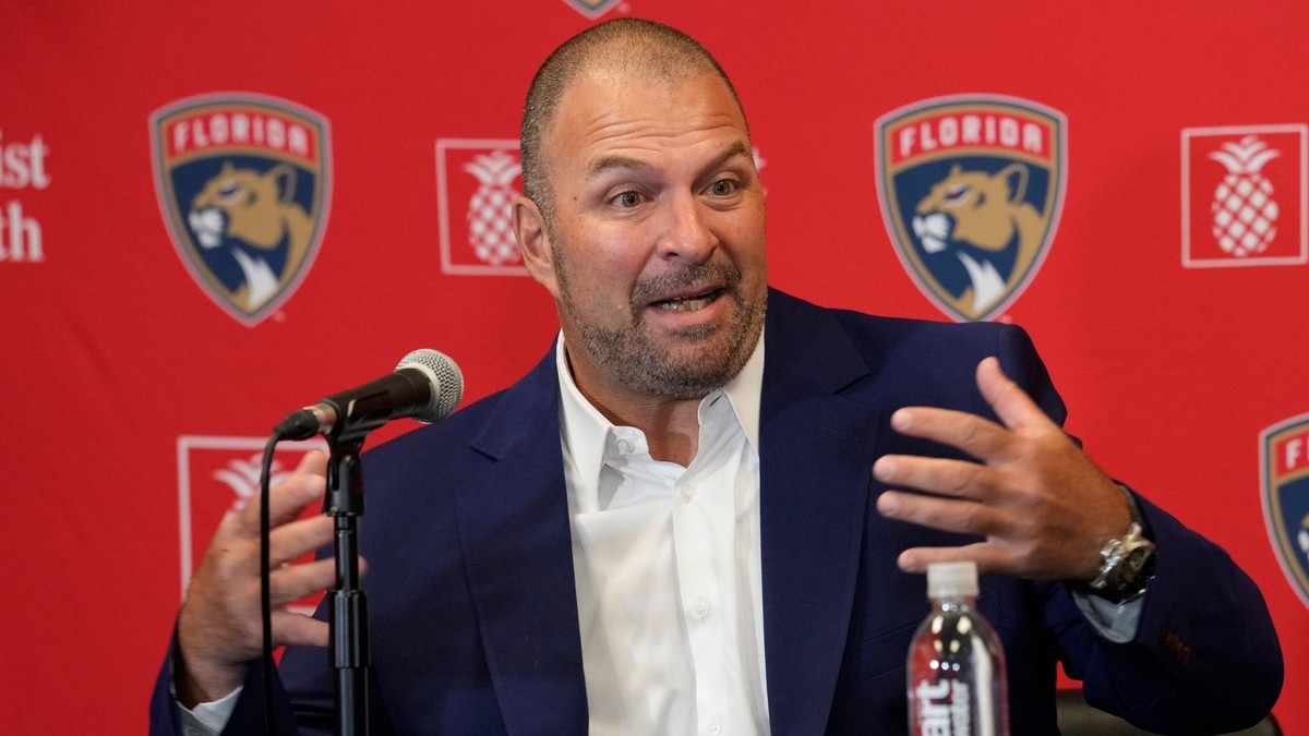 NHL: Florida Panthers predĺžili zmluvu s generálnym manažérom | SPORTNET
