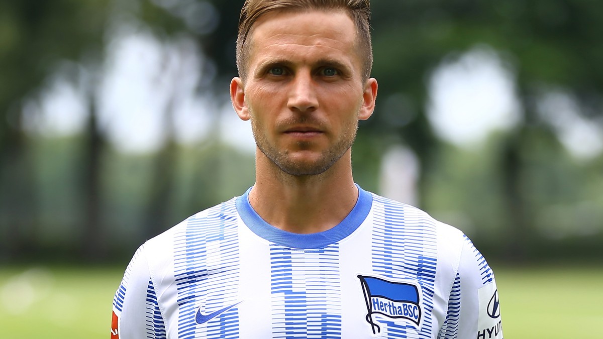 Peter Pekarík pokračuje v Bundeslige, podpísal novú zmluvu v Herthe ...