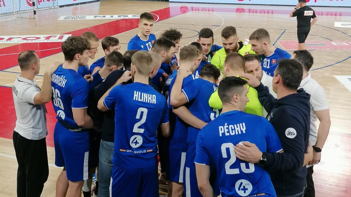 Hádzaná - príprava: Slovenskí hádzanári pokračujú v príprave zápasmi s ...