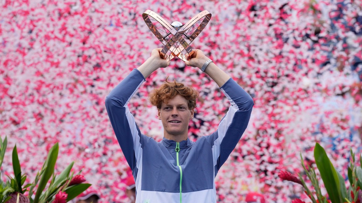 ATP Toronto 2023: Talian Jannik Sinner zdolal vo finále Alexa de ...