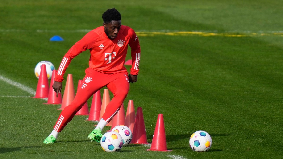 Futbal: Real Madrid v lete posilní Alphonso Davis z Bayernu | SPORTNET