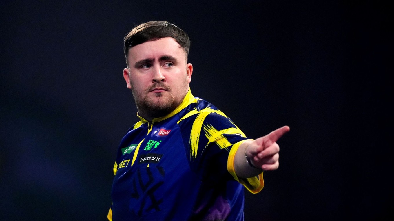 MS v šípkach 2026: Luke Littler mal proti Crossovi problém s fanúšikmi ...