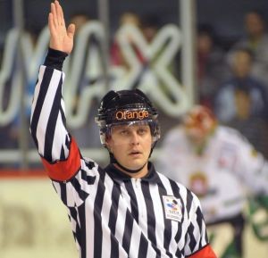 Potrestaný hokejový rozhodca Grečko sa mýlil raz | SPORTNET