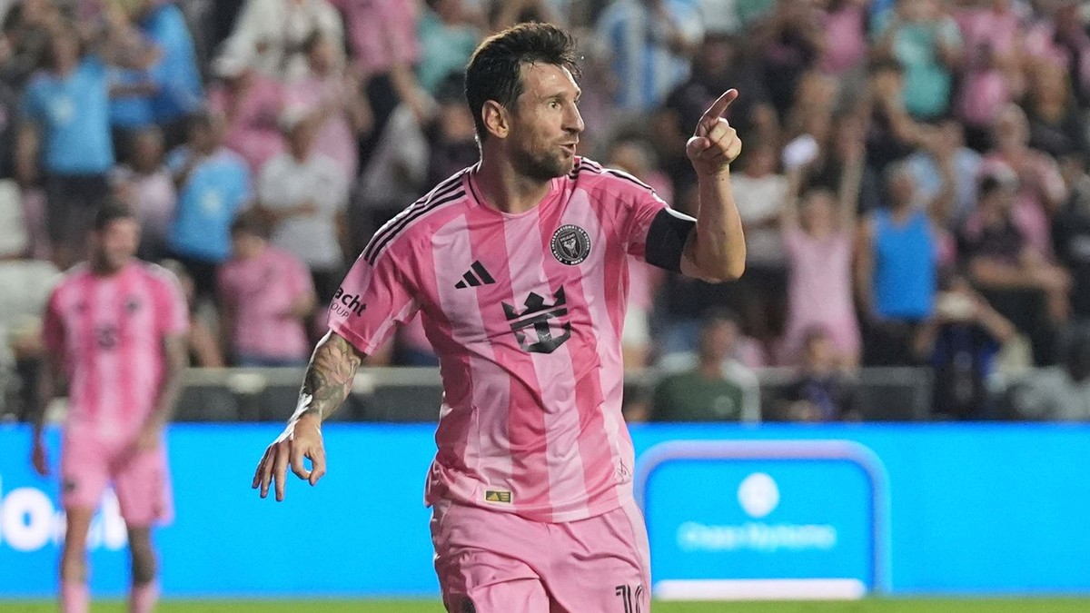 MLS: Dvojgólový Messi režíroval triumf Miami, Samuel Gidi debutoval ...