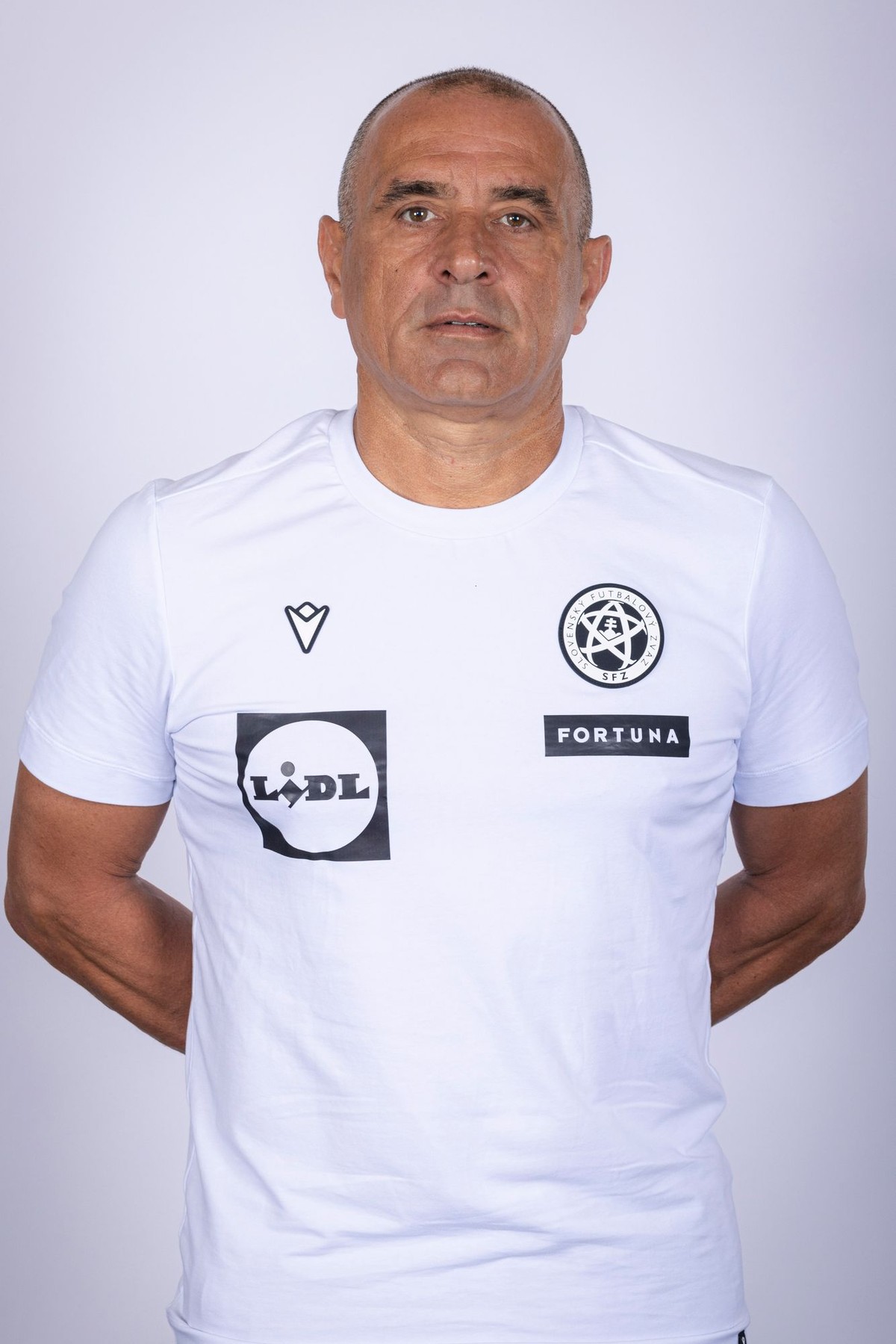 Francesco Calzona | Slovenský futbalový zväz