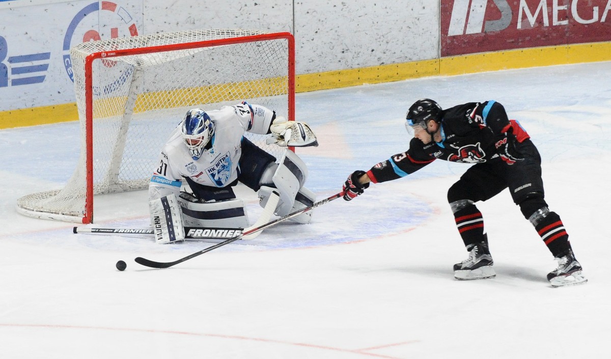 Brankár Michal Valent ide z Nitry do Trenčína | SPORTNET