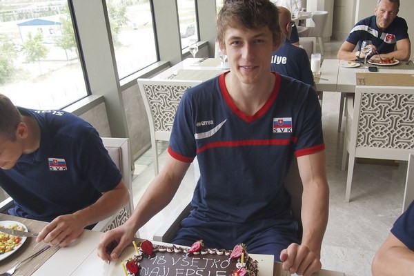 Volejbalový talent Krajčovič sa pobil, spoluhráč skončil v nemocnici ...