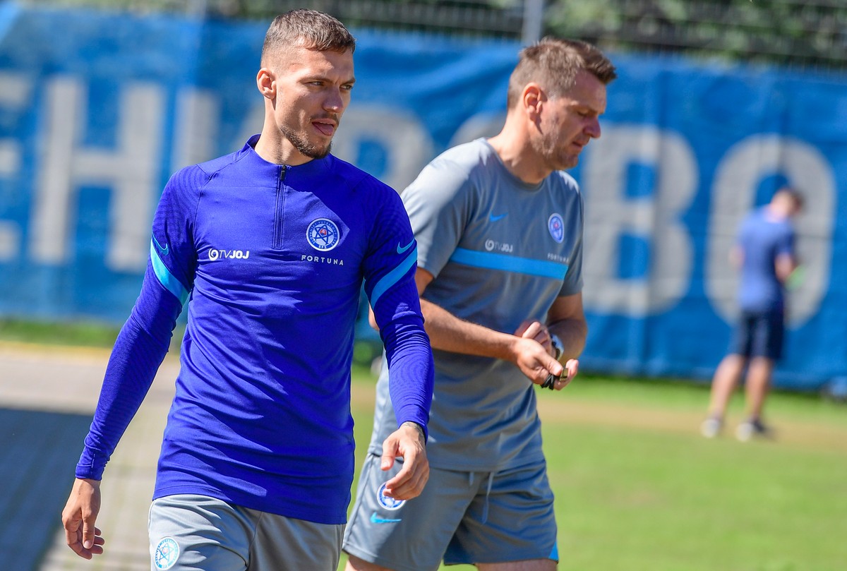 Lukáš Haraslín a jeho vtipná príhoda zo zápasu Slovensko - Poľsko na ...