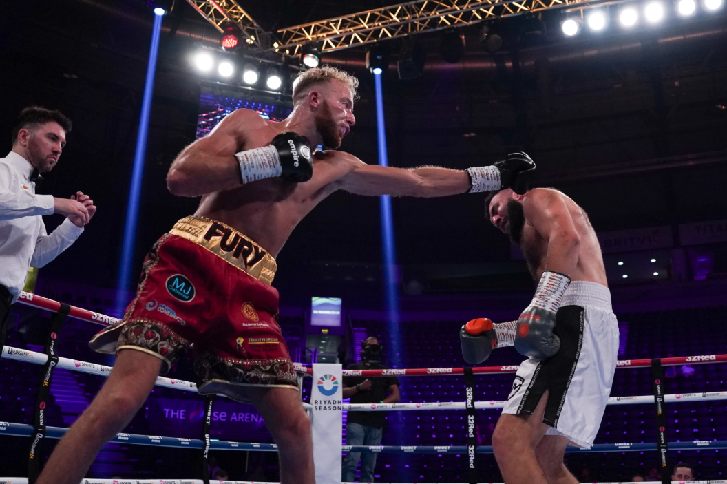 Walter Fury utrpel prvú porážku kariéry, nestačil na súpera z Lotyšska ...