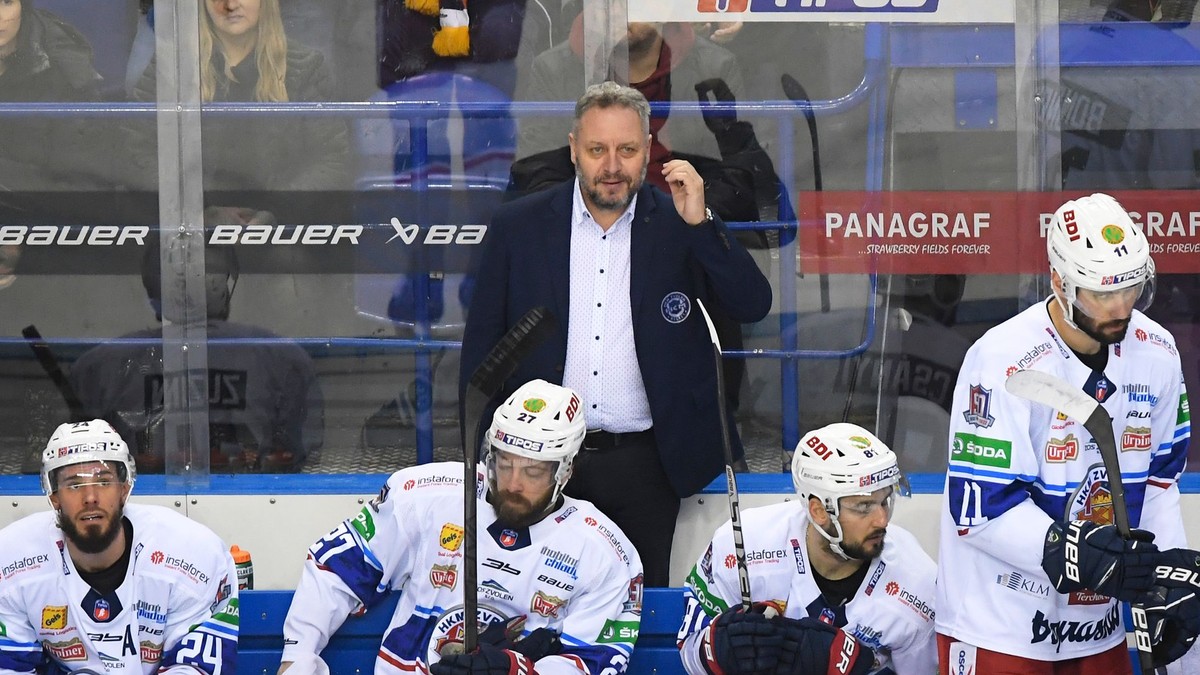 Peter Oremus a Peter Zuzin reagujú po finálovej sérii Košice - Zvolen ...