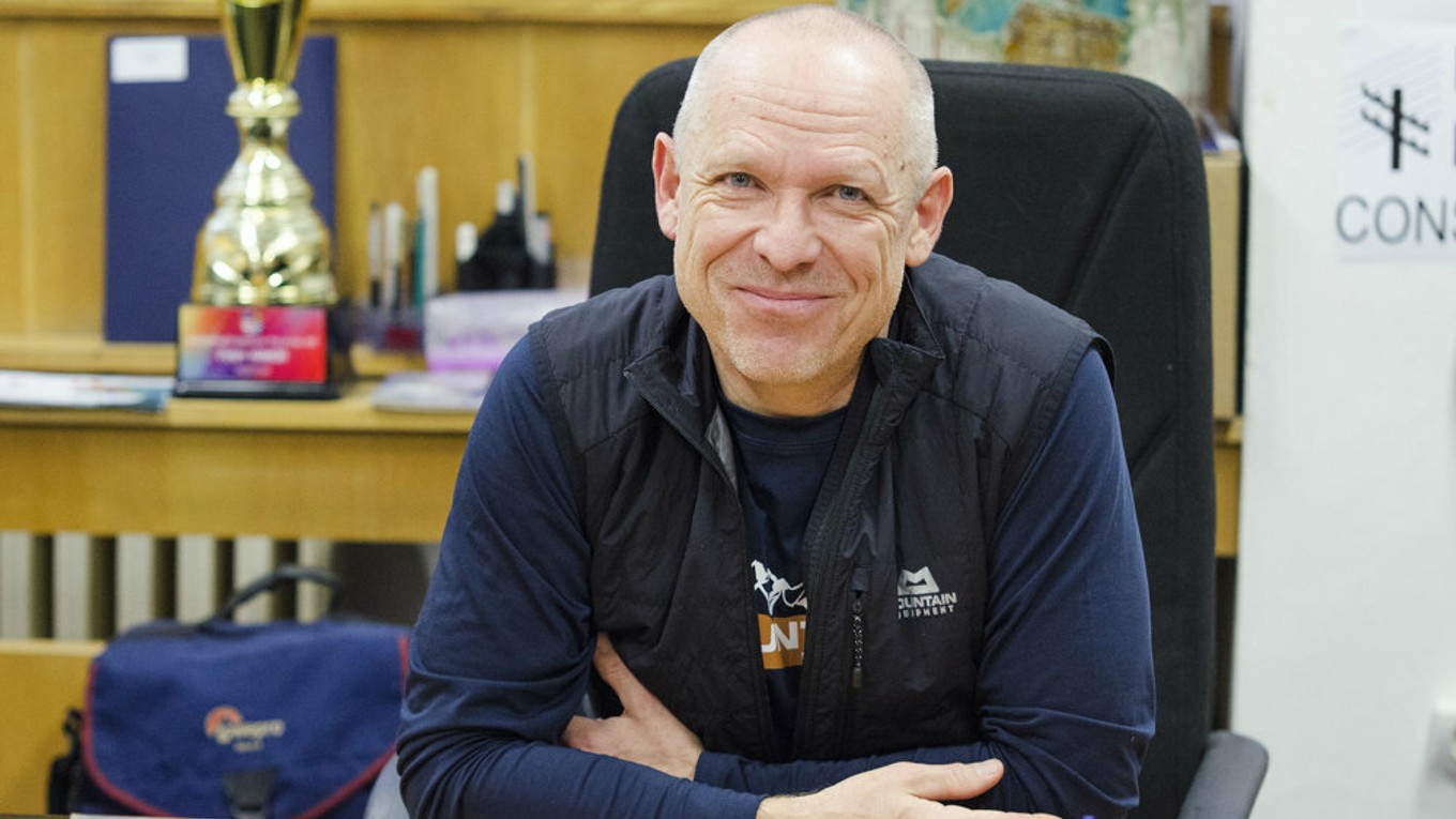 Horolezec Peter Hámor sa po troch mesiacoch vrátil z Himalájí | SPORTNET