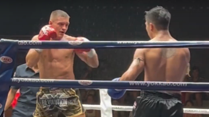 VIDEO: Kontroverzný Růžička v Thajsku tvrdo narazil. Súper rozhodol ...