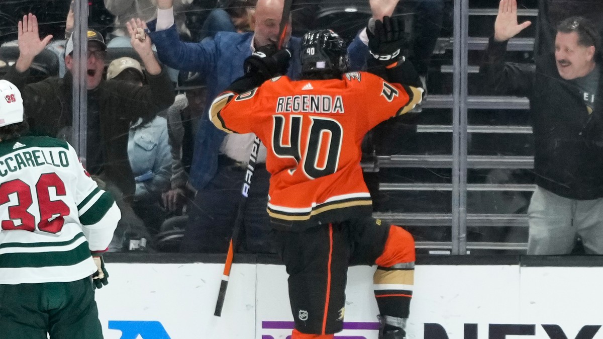 NHL - VIDEO: Pavol Regenda strelil prvý gól v NHL | SPORTNET
