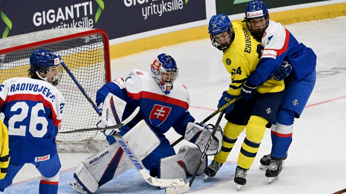 MS v hokeji U20 2026: Zostavy zápasu Slovensko - Švédsko | SPORTNET