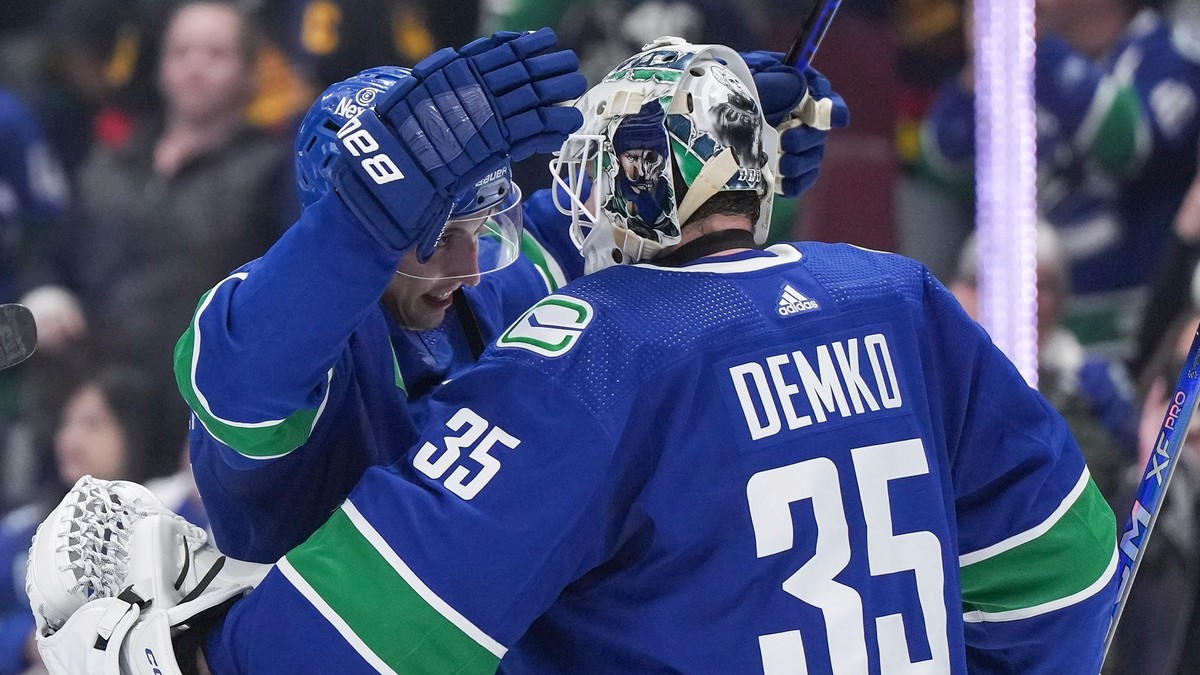 NHL: Brankár Vancouveru Thatcher Demko sa v play-off zranil | SPORTNET