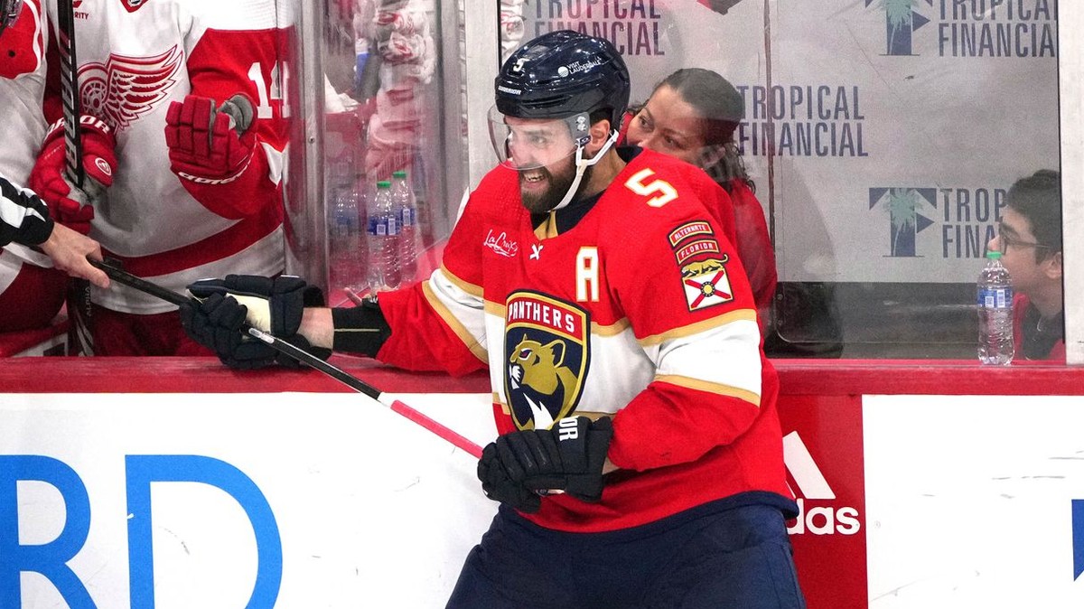 NHL: Ekblad a Verhaeghe sa zranili tesne pred play-off | SPORTNET