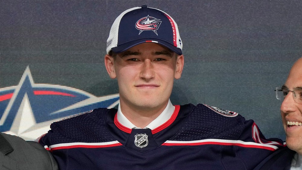 NHL: Český obranca David Jiříček podpísal s Columbusom vstupný kontrakt ...