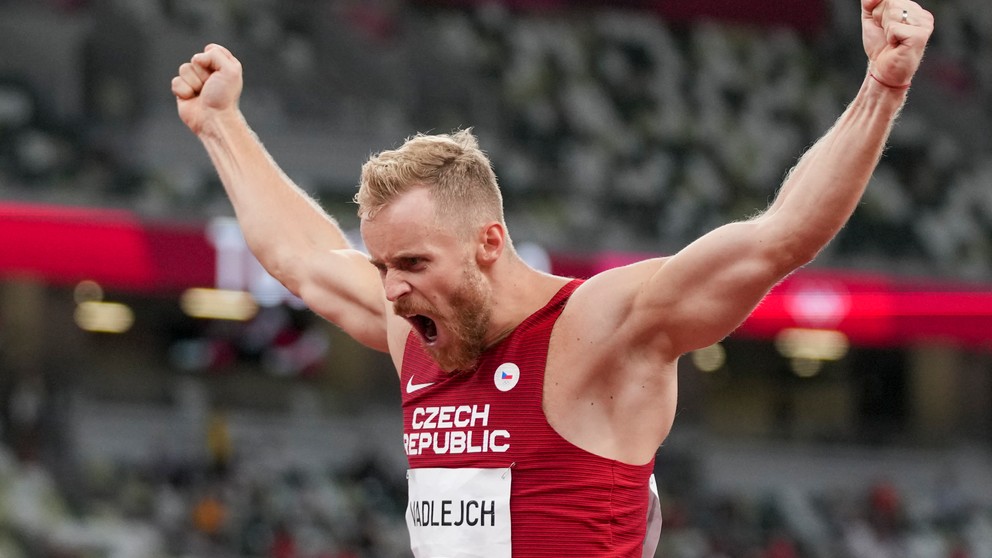 OH 2020 - Hod oštepom: Dve medaily pre Česko, Vadlejch má striebro ...
